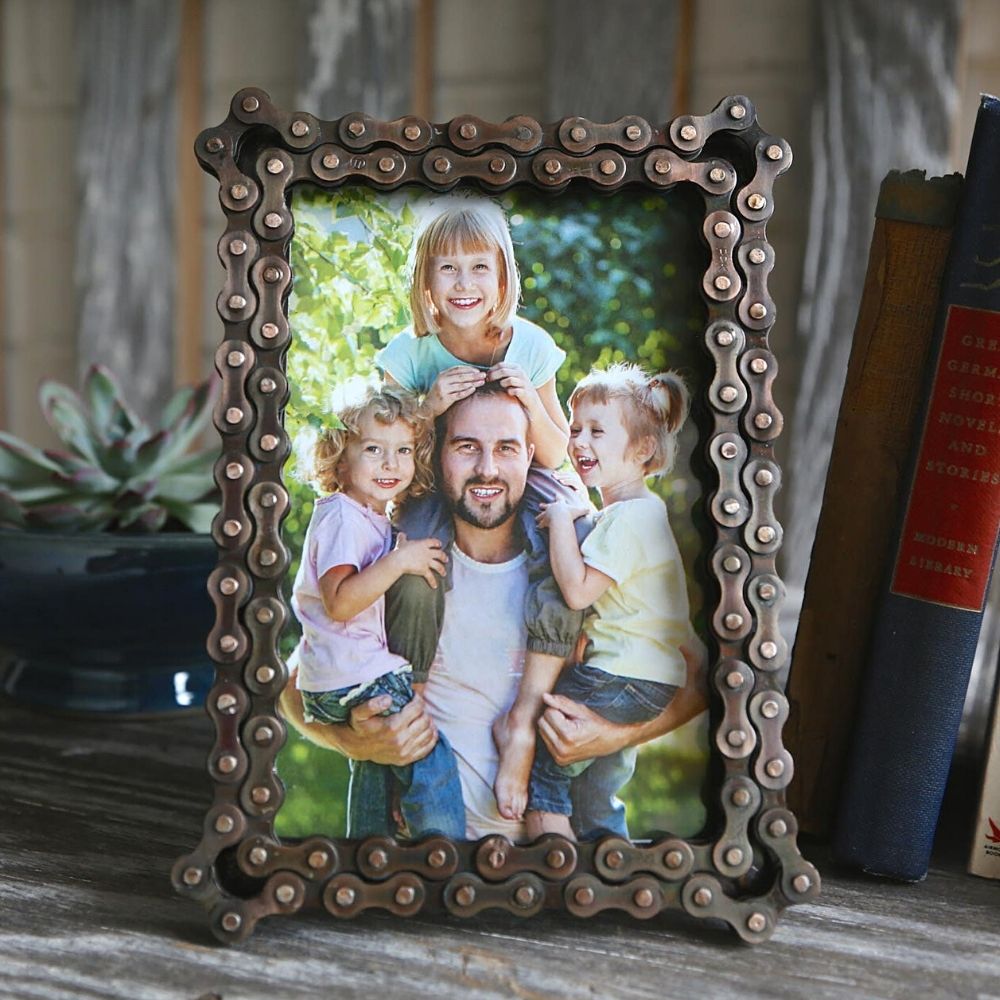Recycled Bike Chain Rectangular Photo Frame 4" x 6" – Zee Bee Market LLC