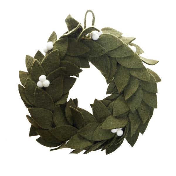 Felt Mistletoe Wreath – Zee Bee Market LLC